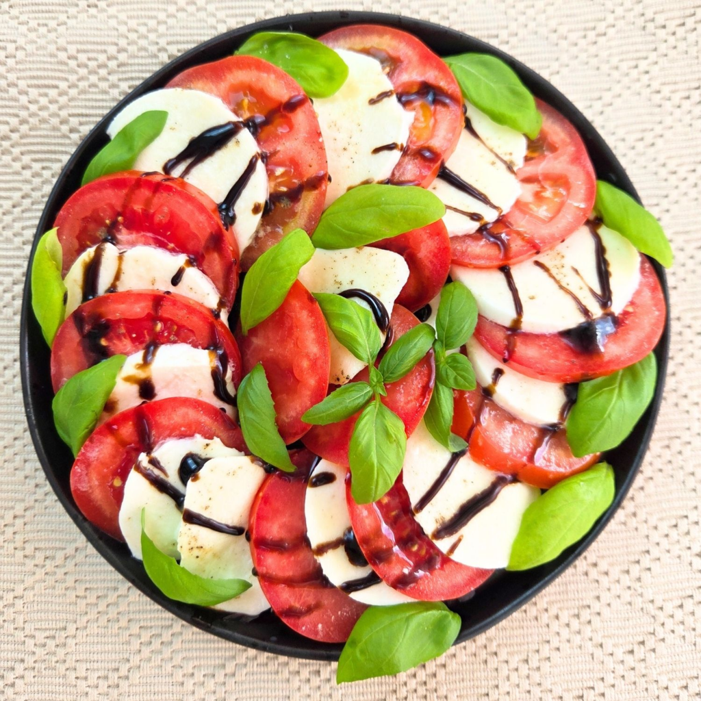 Easy & Healthy Caprese Salad Recipe - DailyAppetizer